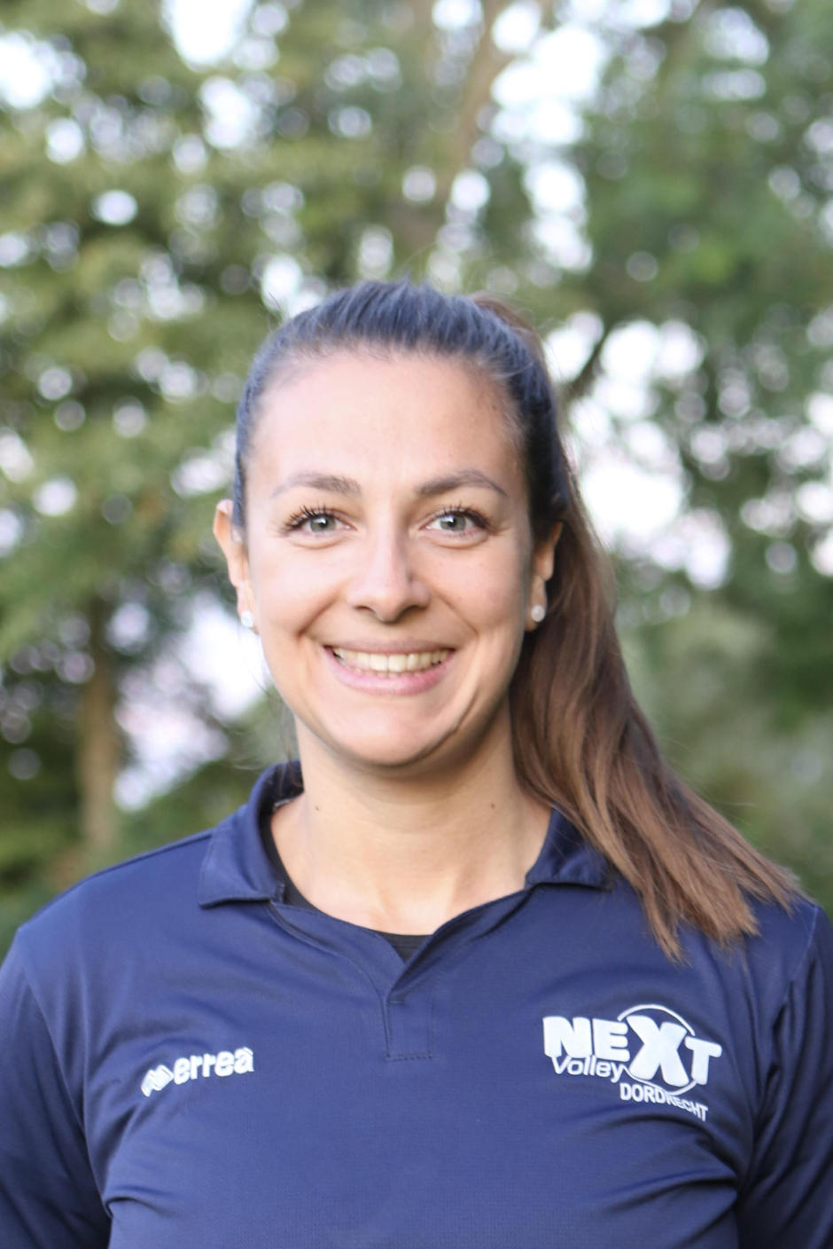 Next Volley Dordrecht is nu Set-up Club en Stephanie coördineert de ...